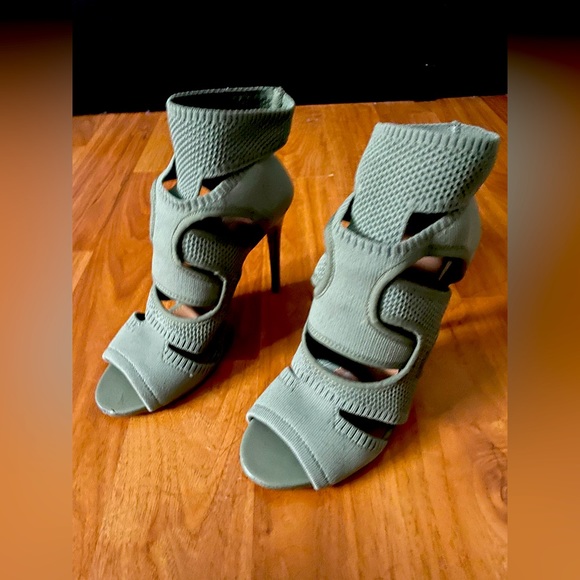 Zara | Shoes | Zara Army Green Heels Super Comfy | Poshmark